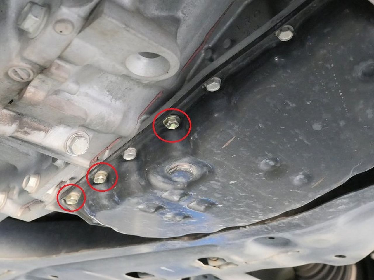 【トルコン太郎】セレナハイブリッドHFC26 日産純正CVTオイルNS-3への圧送交換